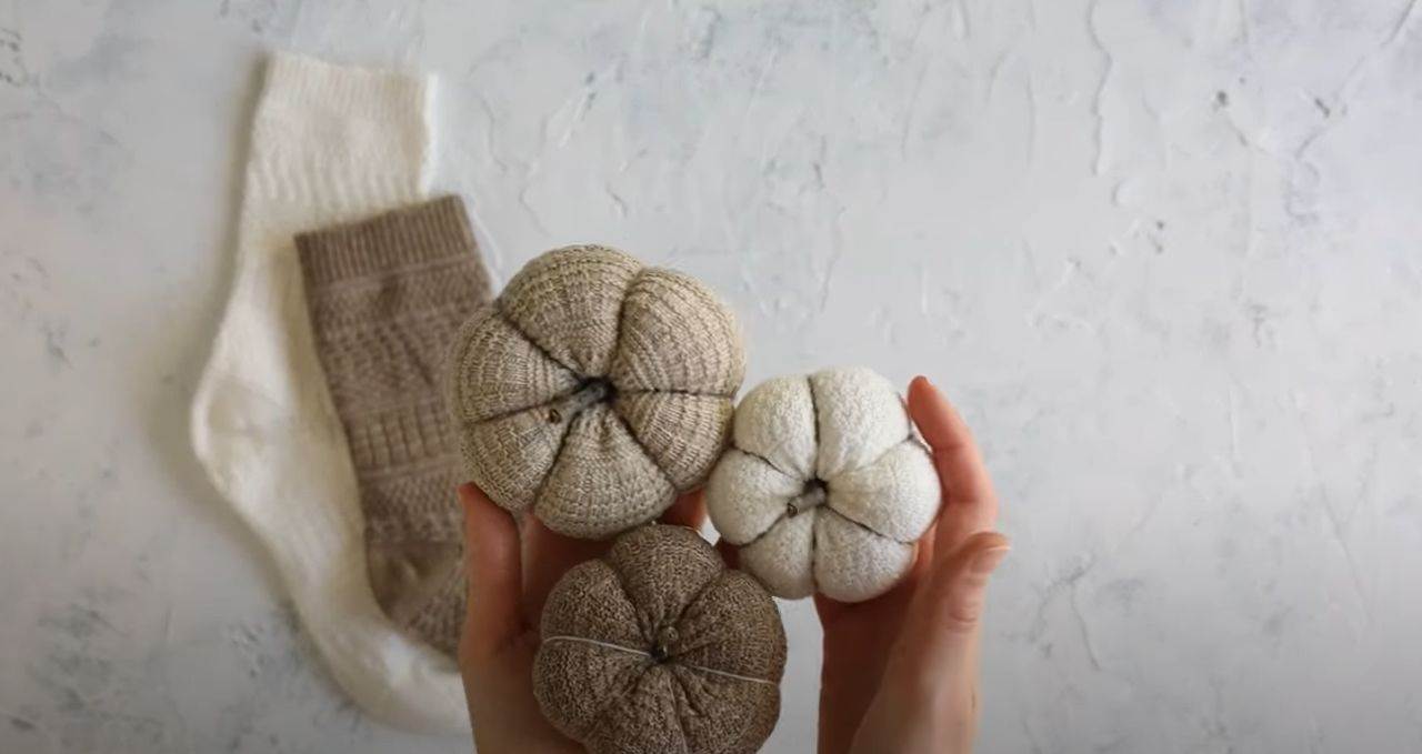 Kako napraviti bundeve od tekstila za ukrašavanje doma | Sensa