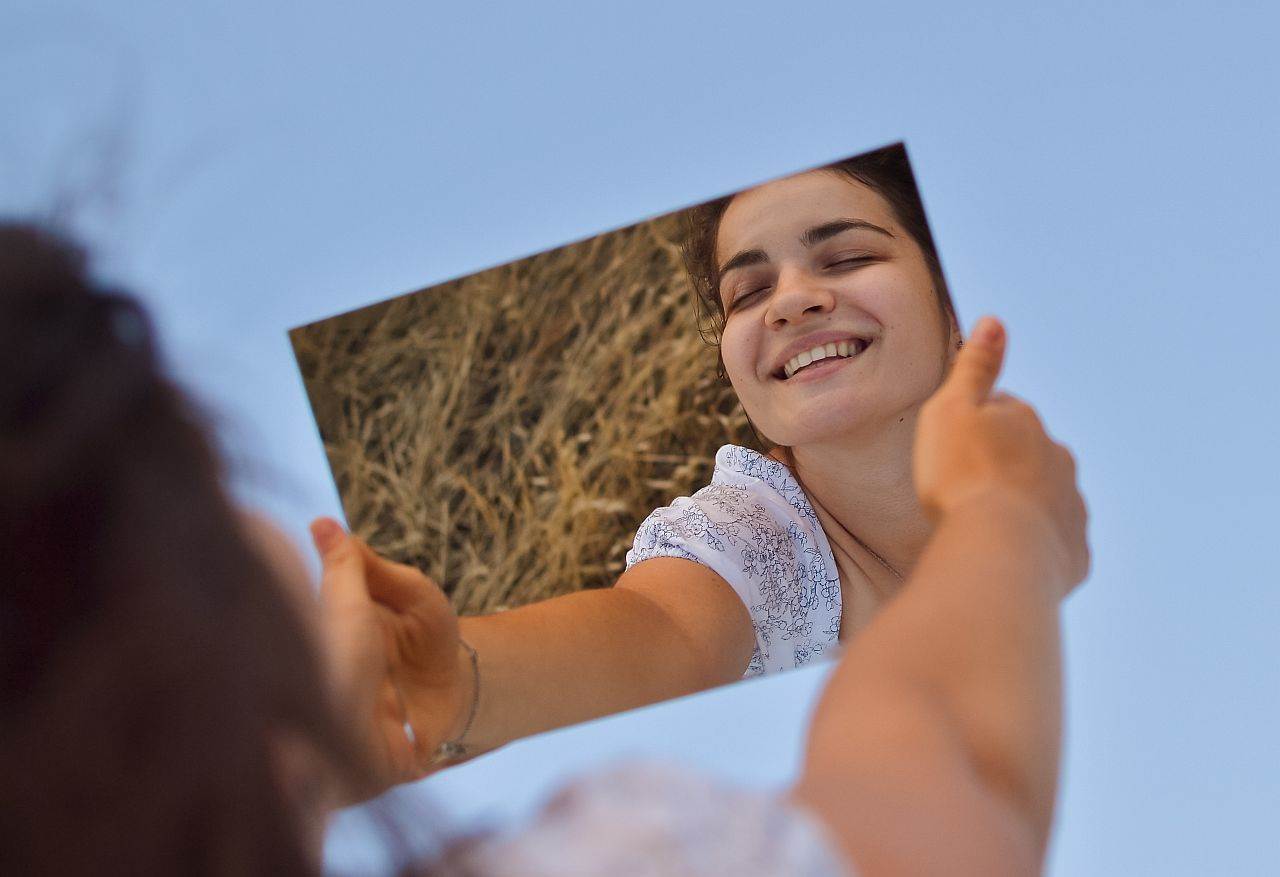 3 fraze koje vraćaju ljubav prema sebi za 3 minuta | Sensa